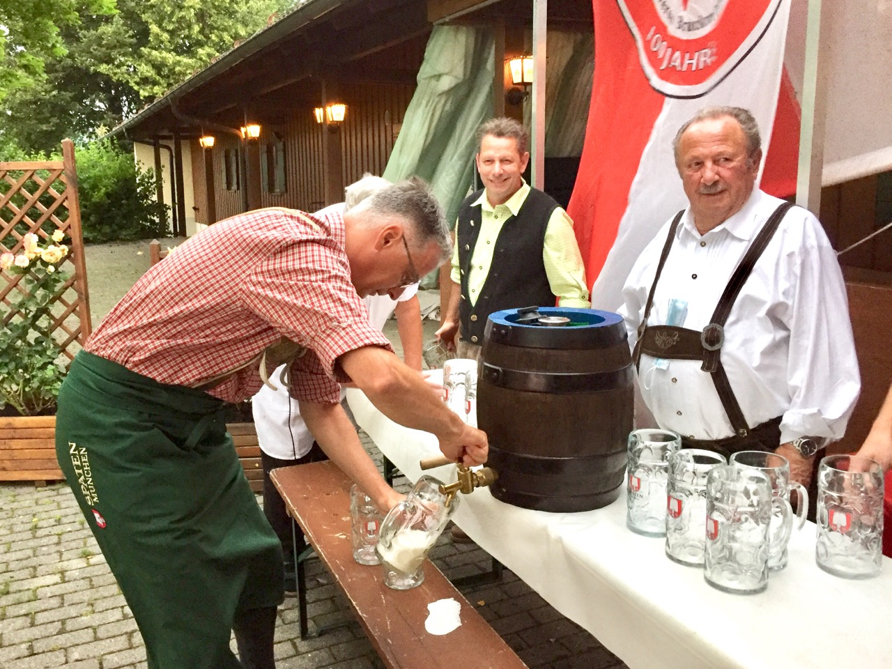 Volksfesteinzug “Light“ 2020 der SVB Handballer und SVB-Kanuten ...